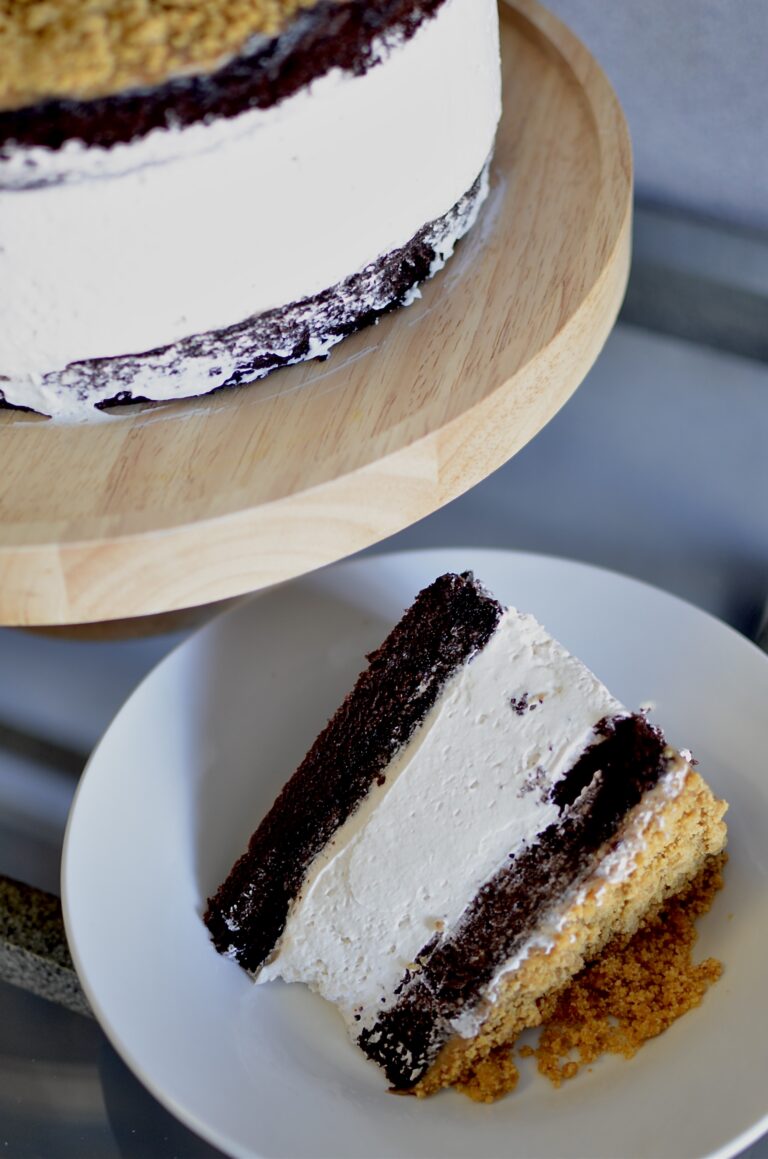 Chocolate Maple Mousse Cake - BakeMark